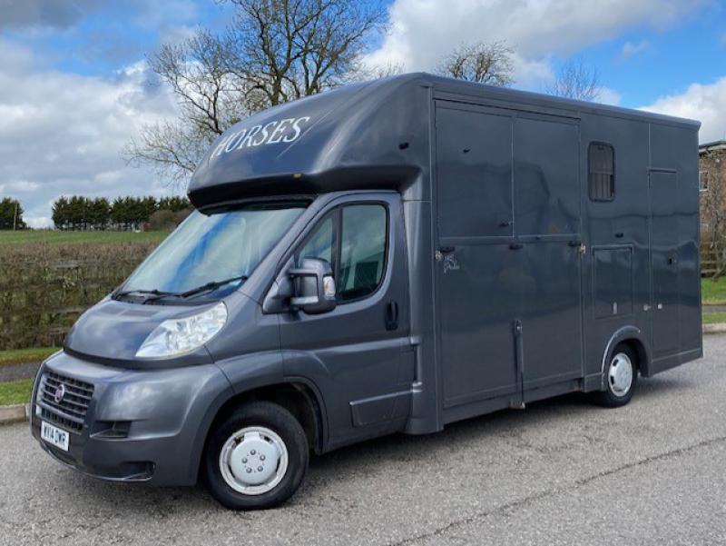 T - Horseboxseller - Horse Box 23-524"